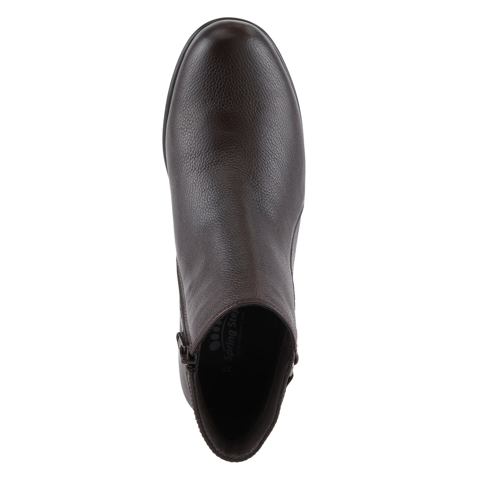 Fall Winter 2024 Collection – Page 5 – Spring Step Shoes