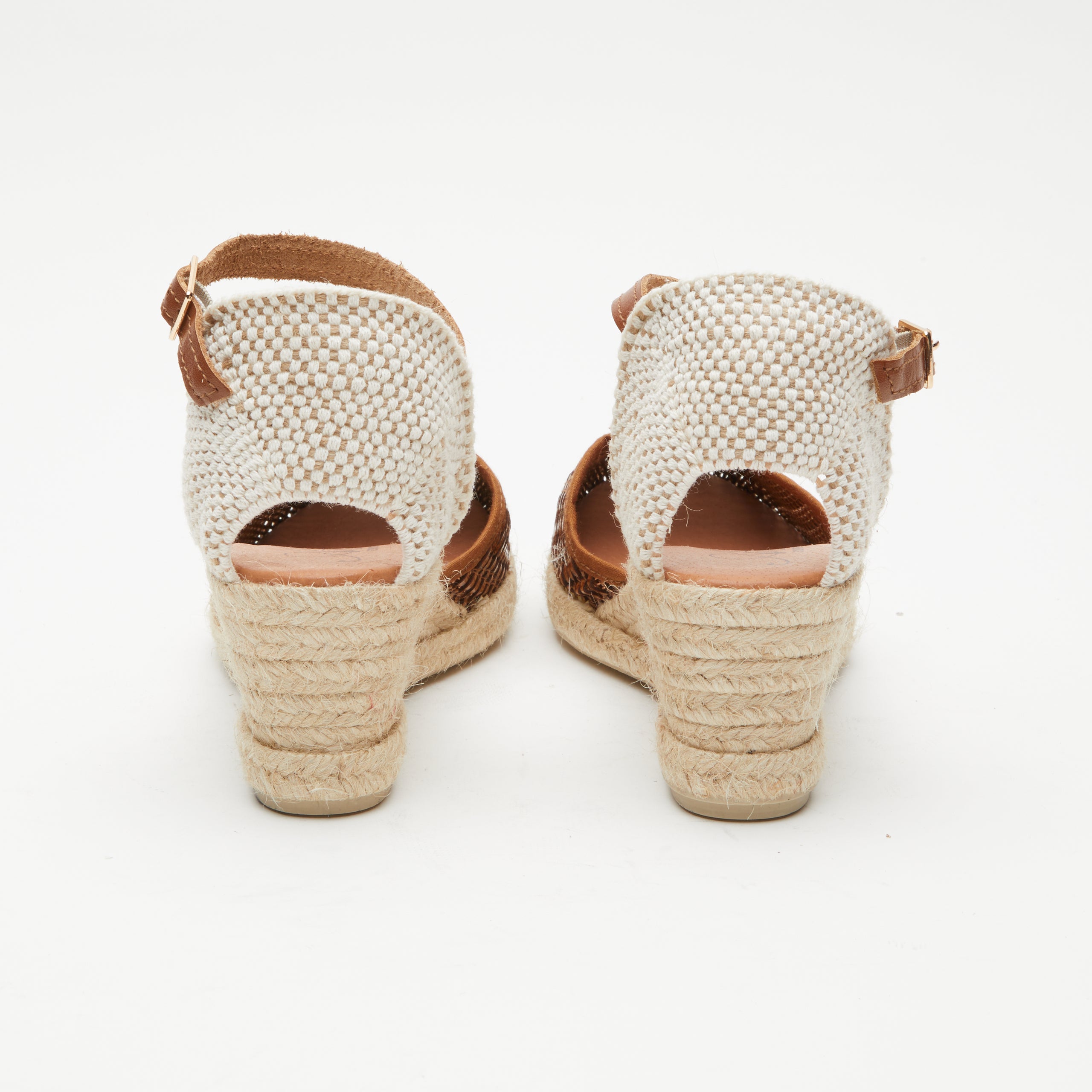 Azura Lia Shoes: Comfortable Your Footwear – Spring Step Shoes