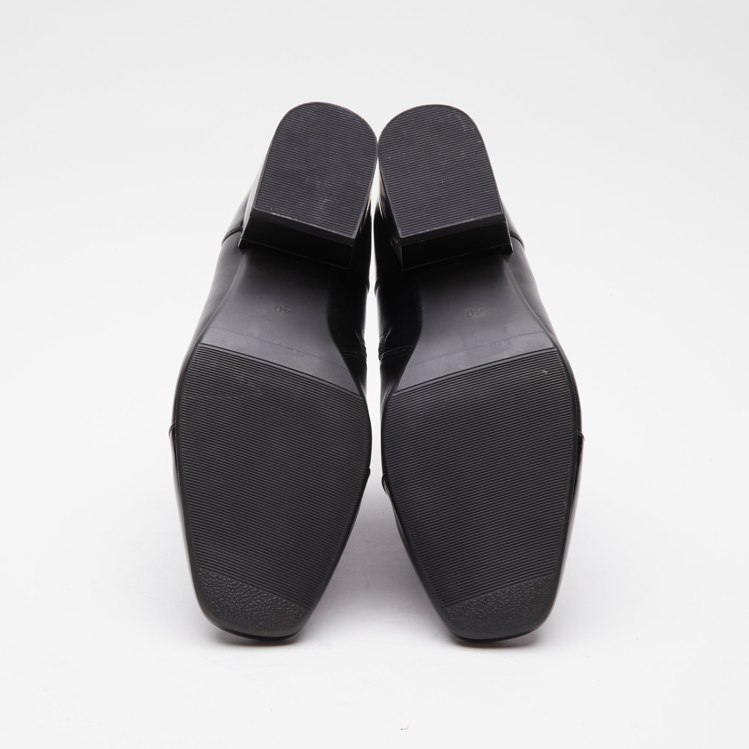 AZURA – Spring Step Shoes