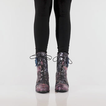 L'artiste Roselia-stunin Lace Up Booties – Spring Step Shoes