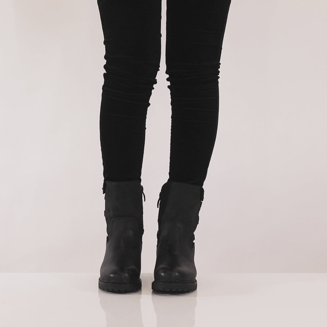 Dawna boot ugg store