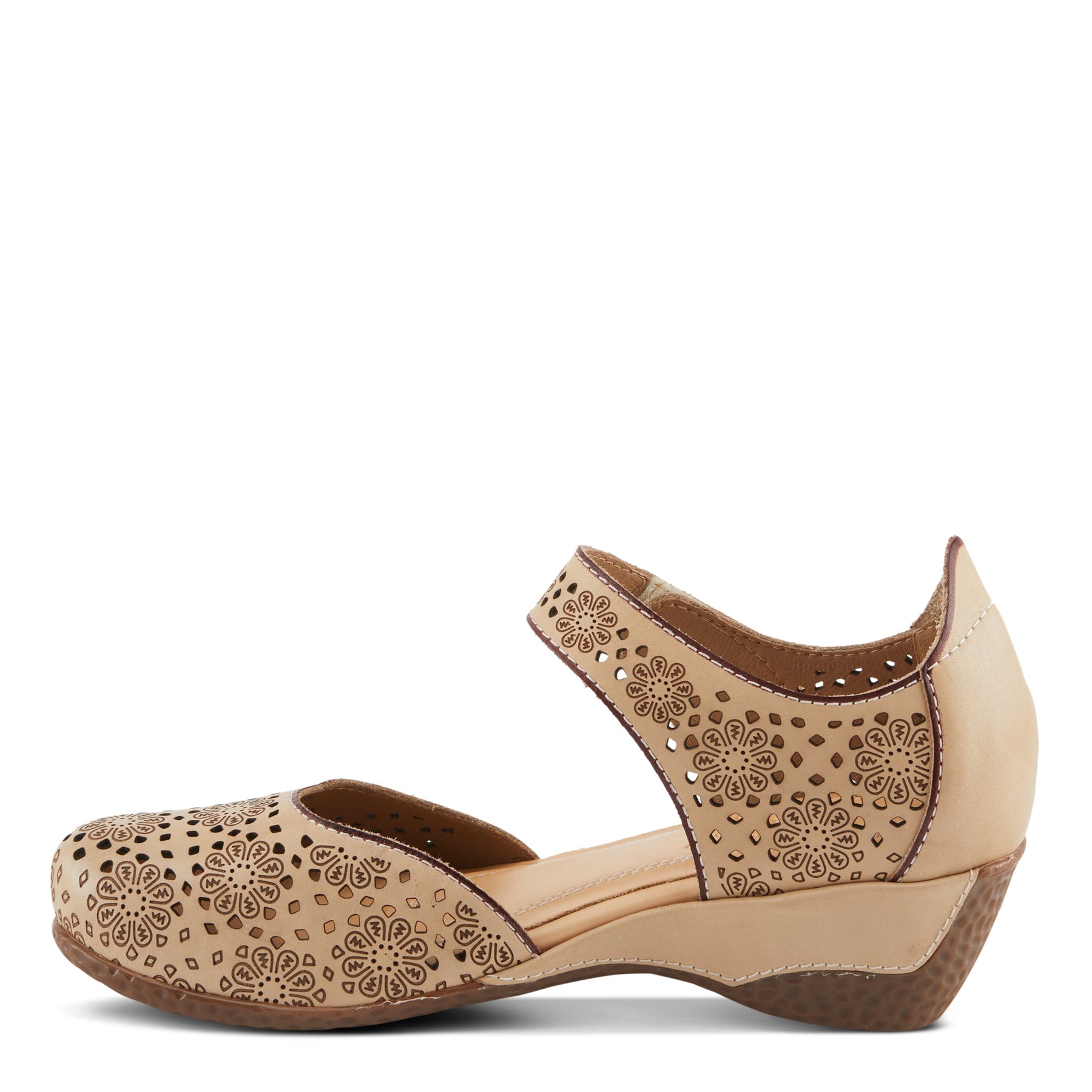 L'artiste Floral Buckle Americana Shoes - Spring Step Shoes